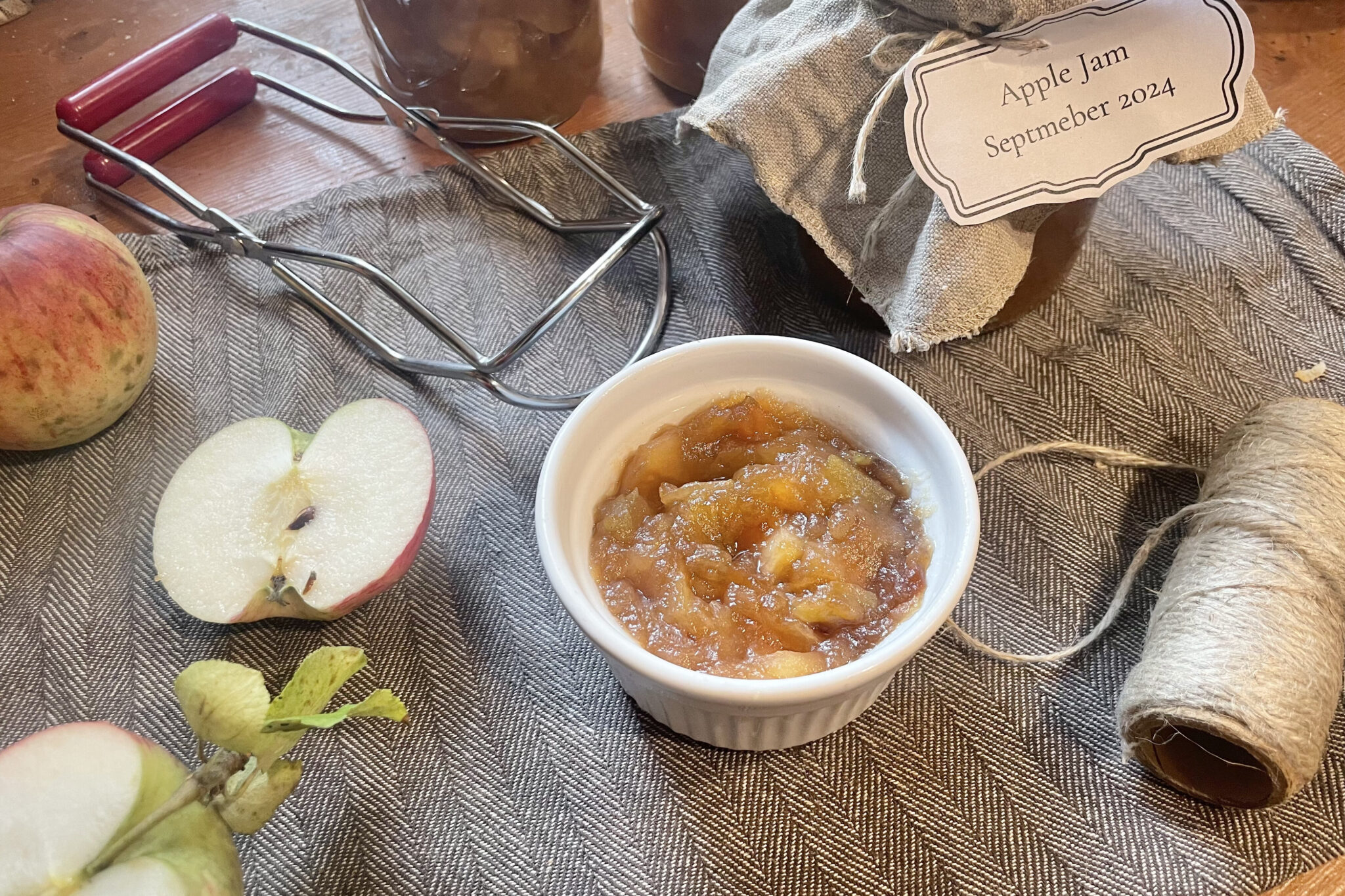 How to Make Apple Jam with Fresh Apples (Easy Recipe) — Hirvoja Farm
